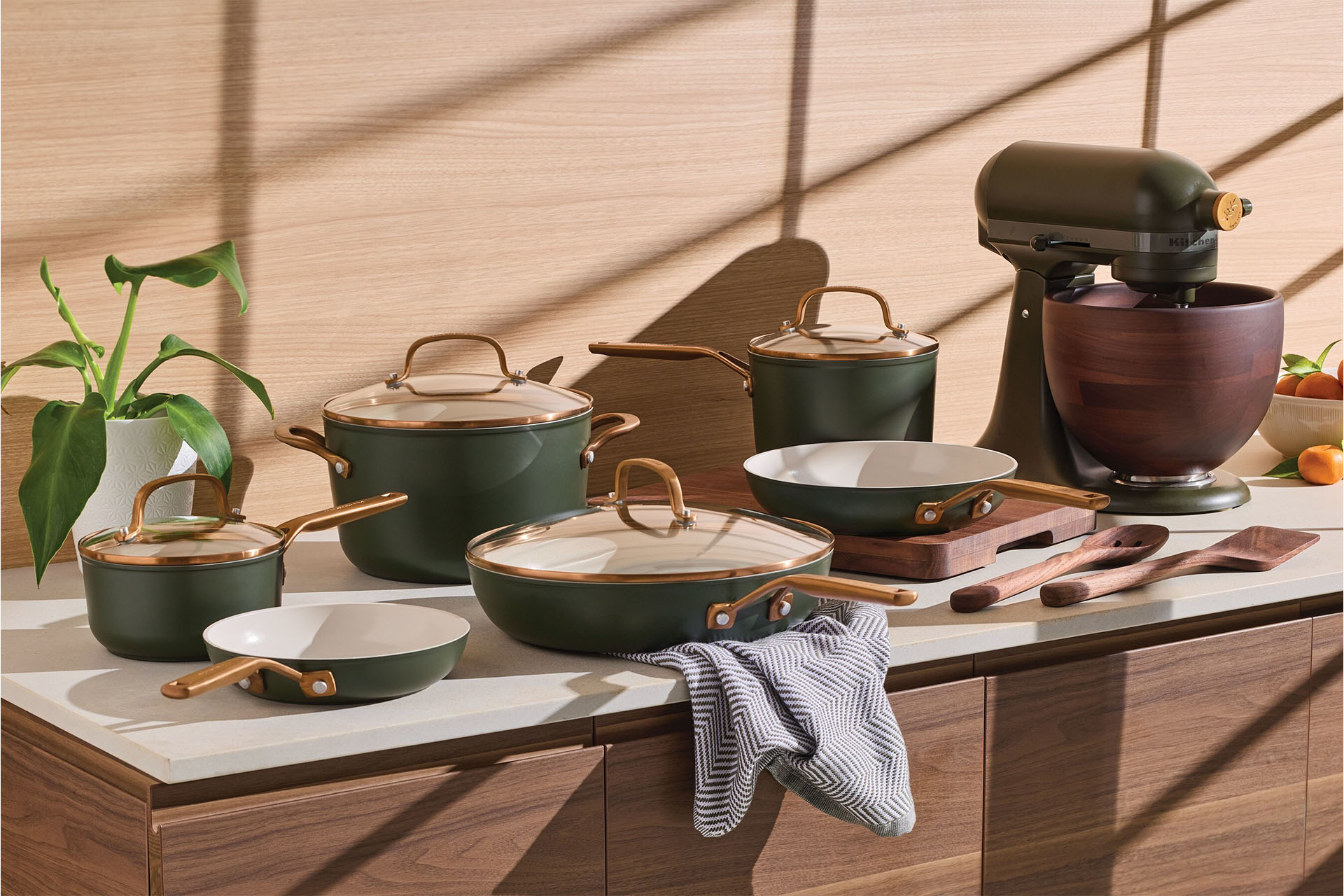 KitchenAid Expands 'Evergreen Design Series' Colorway with Hard ...